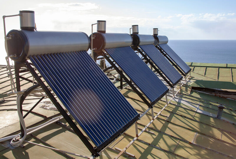 Solar PV vs Solar Thermal - Energy Efficiency